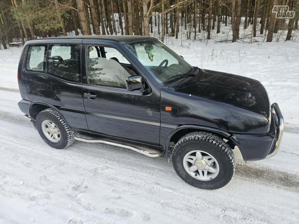 Nissan Terrano 1994 in Vilnius, with an engine capacity of 2.40 L and mileage of 240 thousand km for 2350 €, photo 8 on AUTOMOTO.COM.LV