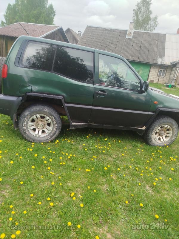 Nissan Terrano 1998 Surejani, ar dzinēja tilpumu 2.70 L un nobraukumu 0 tūkst. km par 3500 €, foto 1 vietnē AUTOMOTO.COM.LV