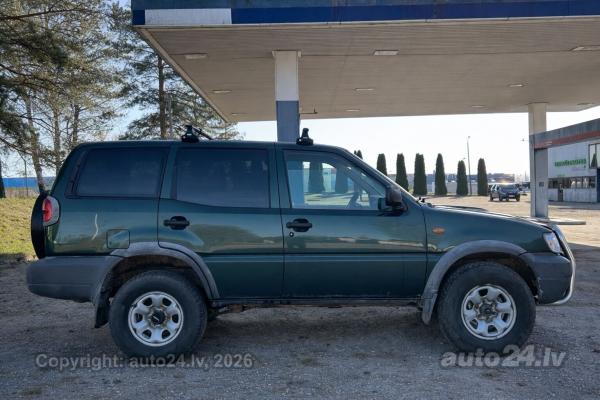 Nissan Terrano 2004 in Valga, with an engine capacity of 2.70 L and mileage of 275 thousand km for 2690 €, photo 5 on AUTOMOTO.COM.LV