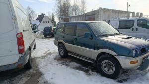 Green Nissan Terrano 1998 in Radviliskis, with an engine capacity of 2.70 L and mileage of 245 thousand km for 1450 €, photo  on AUTOMOTO.COM.LV