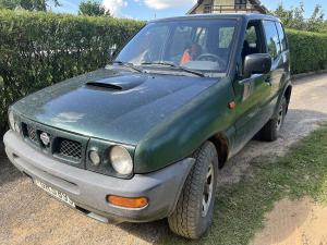 Green Nissan Terrano 1998 in Vilnius, with an engine capacity of 2.66 L and mileage of 235 thousand km for 2500 €, photo 3 on AUTOMOTO.COM.LV