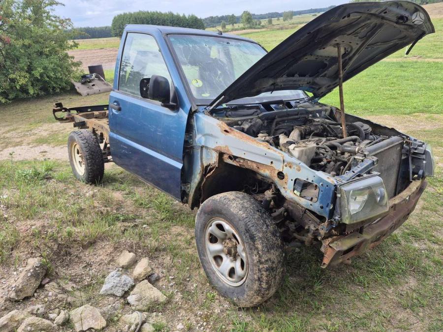 Zaļš Nissan Terrano 1999 Raseiniai, ar dzinēja tilpumu 2.70 L un nobraukumu 230 tūkst. km par 550 €, foto 5 vietnē AUTOMOTO.COM.LV
