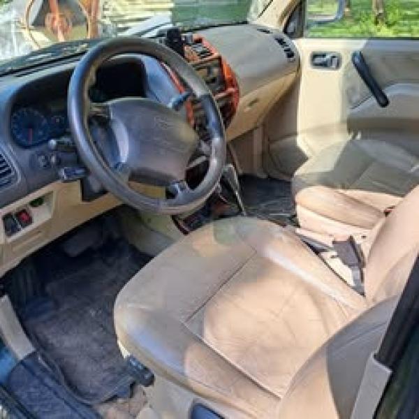 Zaļš Nissan Terrano 2003 Tallina, ar dzinēja tilpumu 2.70 L un nobraukumu 350 tūkst. km par 3200 €, foto 6 vietnē AUTOMOTO.COM.LV