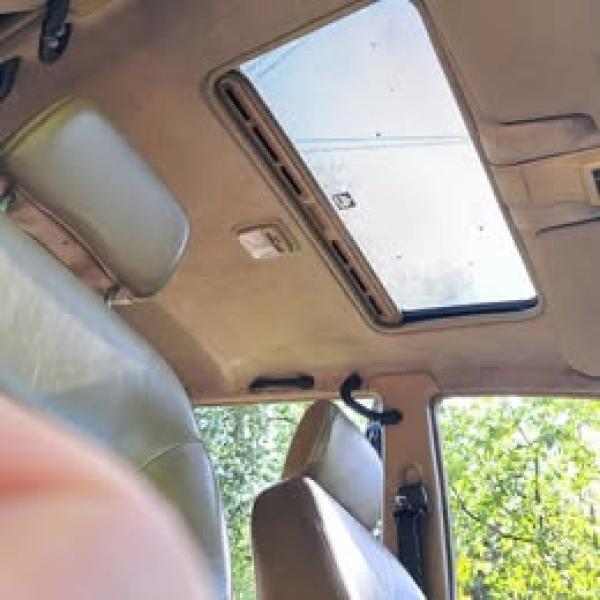 Zaļš Nissan Terrano 2003 Tallina, ar dzinēja tilpumu 2.70 L un nobraukumu 350 tūkst. km par 3200 €, foto 8 vietnē AUTOMOTO.COM.LV