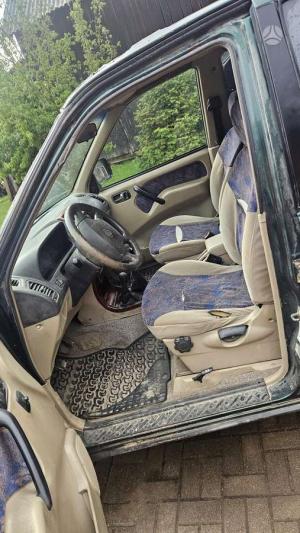 Zaļš Nissan Terrano 2001 Marijampole, ar dzinēja tilpumu 2.66 L un nobraukumu 180 tūkst. km par 1450 €, foto  vietnē AUTOMOTO.COM.LV