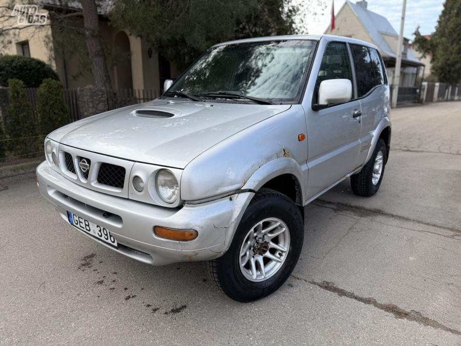 Grey Nissan Terrano 1998 in Kaunas, with an engine capacity of 2.40 L and mileage of 250 thousand km for 1800 €, photo 1 on AUTOMOTO.COM.LV