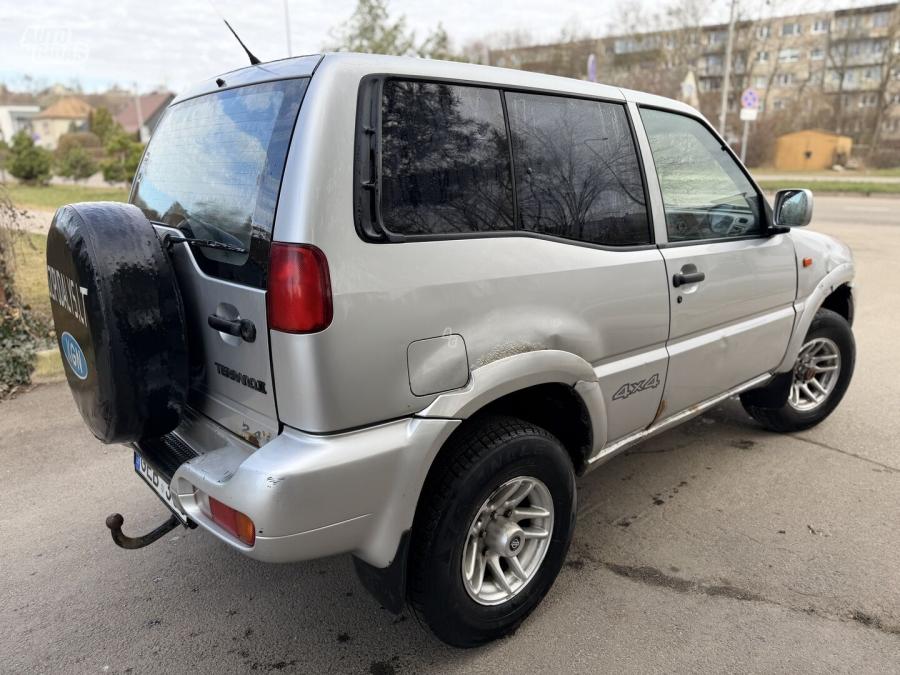 Grey Nissan Terrano 1998 in Kaunas, with an engine capacity of 2.40 L and mileage of 250 thousand km for 1800 €, photo 5 on AUTOMOTO.COM.LV