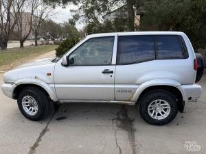 Grey Nissan Terrano 1998 in Kaunas, with an engine capacity of 2.40 L and mileage of 250 thousand km for 1800 €, photo 8 on AUTOMOTO.COM.LV
