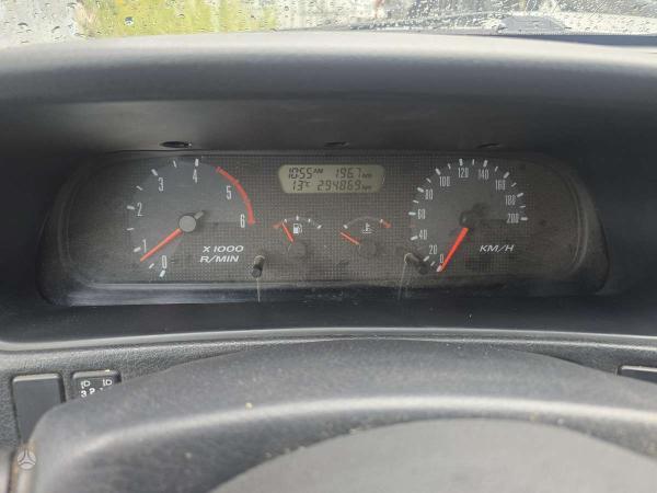 Pelēks Nissan Terrano 2003 Viļņa, ar dzinēja tilpumu 2.95 L un nobraukumu 290 tūkst. km par 1800 €, foto 8 vietnē AUTOMOTO.COM.LV
