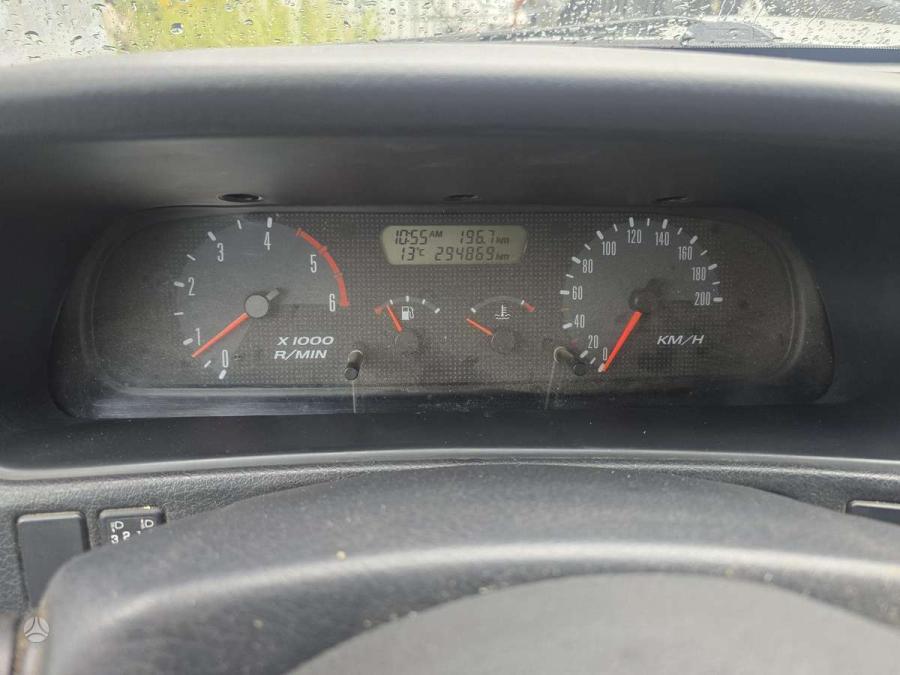 Pelēks Nissan Terrano 2003 Viļņa, ar dzinēja tilpumu 2.95 L un nobraukumu 290 tūkst. km par 1800 €, foto 9 vietnē AUTOMOTO.COM.LV