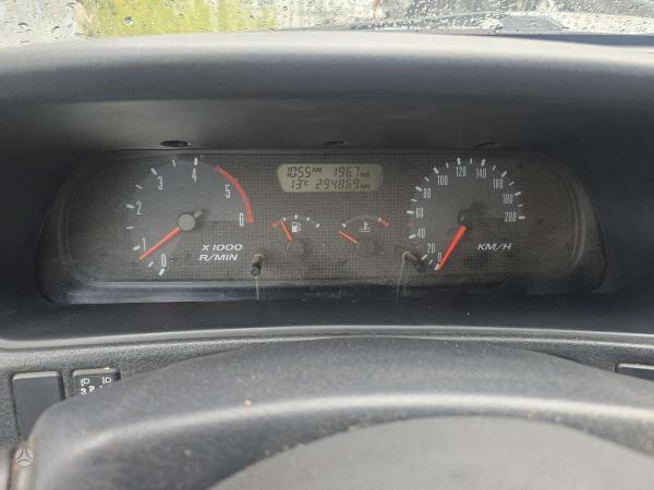 Grey Nissan Terrano 2003 in Vilnius, with an engine capacity of 2.95 L and mileage of 289 thousand km for 1800 €, photo 9 on AUTOMOTO.COM.LV