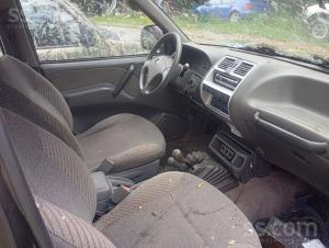 Черный Ниссан Terrano II 1995 в Резекне, объемом двигателя 2.40 л и пробегом 251 тыс. км за 700 €, фото 5 на AUTOMOTO.COM.LV