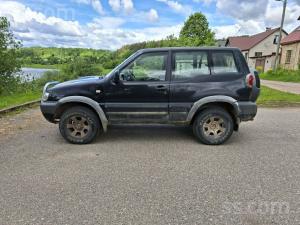 Черный Ниссан Terrano II 2000 в Краслава, объемом двигателя 2.70 л и пробегом 338 тыс. км за 1100 €, фото 3 на AUTOMOTO.COM.LV