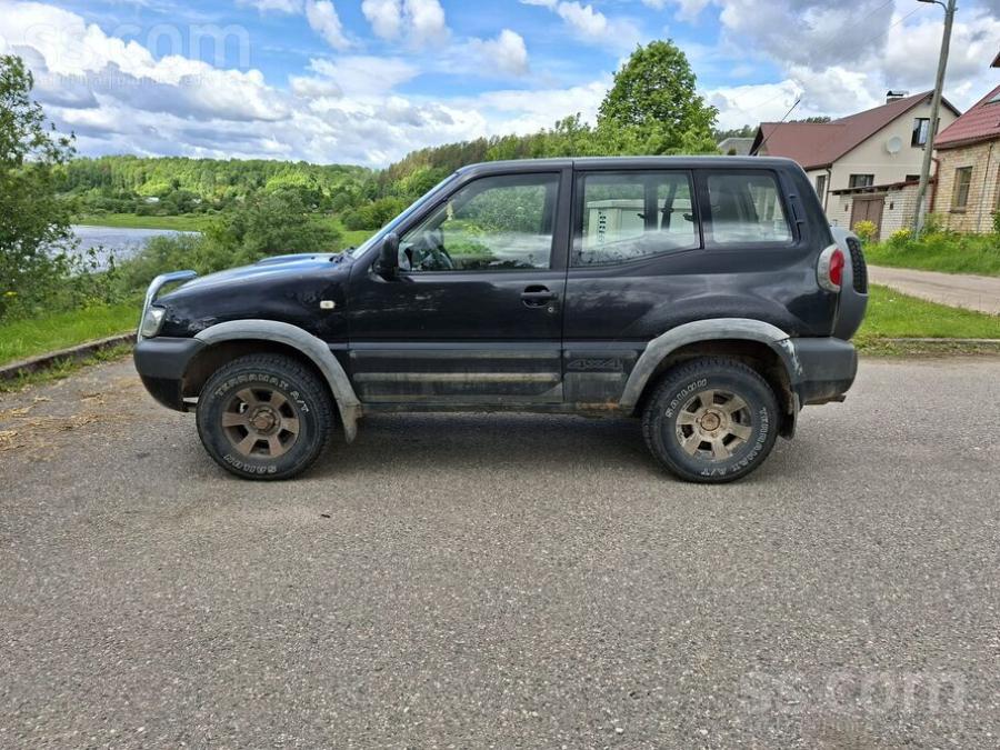 Черный Ниссан Terrano II 2000 в Краслава, объемом двигателя 2.70 л и пробегом 338 тыс. км за 1100 €, фото 3 на AUTOMOTO.COM.LV