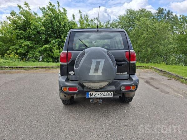 Черный Ниссан Terrano II 2000 в Краслава, объемом двигателя 2.70 л и пробегом 338 тыс. км за 1100 €, фото 3 на AUTOMOTO.COM.LV