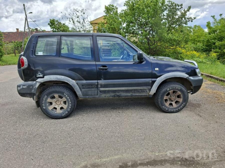 Черный Ниссан Terrano II 2000 в Краслава, объемом двигателя 2.70 л и пробегом 338 тыс. км за 1100 €, фото 5 на AUTOMOTO.COM.LV
