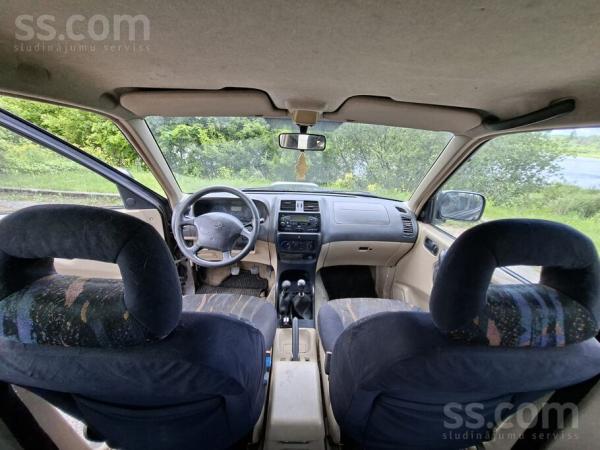Черный Ниссан Terrano II 2000 в Краслава, объемом двигателя 2.70 л и пробегом 338 тыс. км за 1100 €, фото 5 на AUTOMOTO.COM.LV