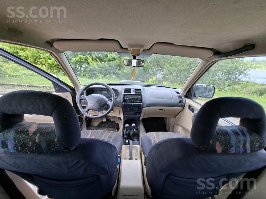 Черный Ниссан Terrano II 2000 в Краслава, объемом двигателя 2.70 л и пробегом 338 тыс. км за 1100 €, фото 6 на AUTOMOTO.COM.LV