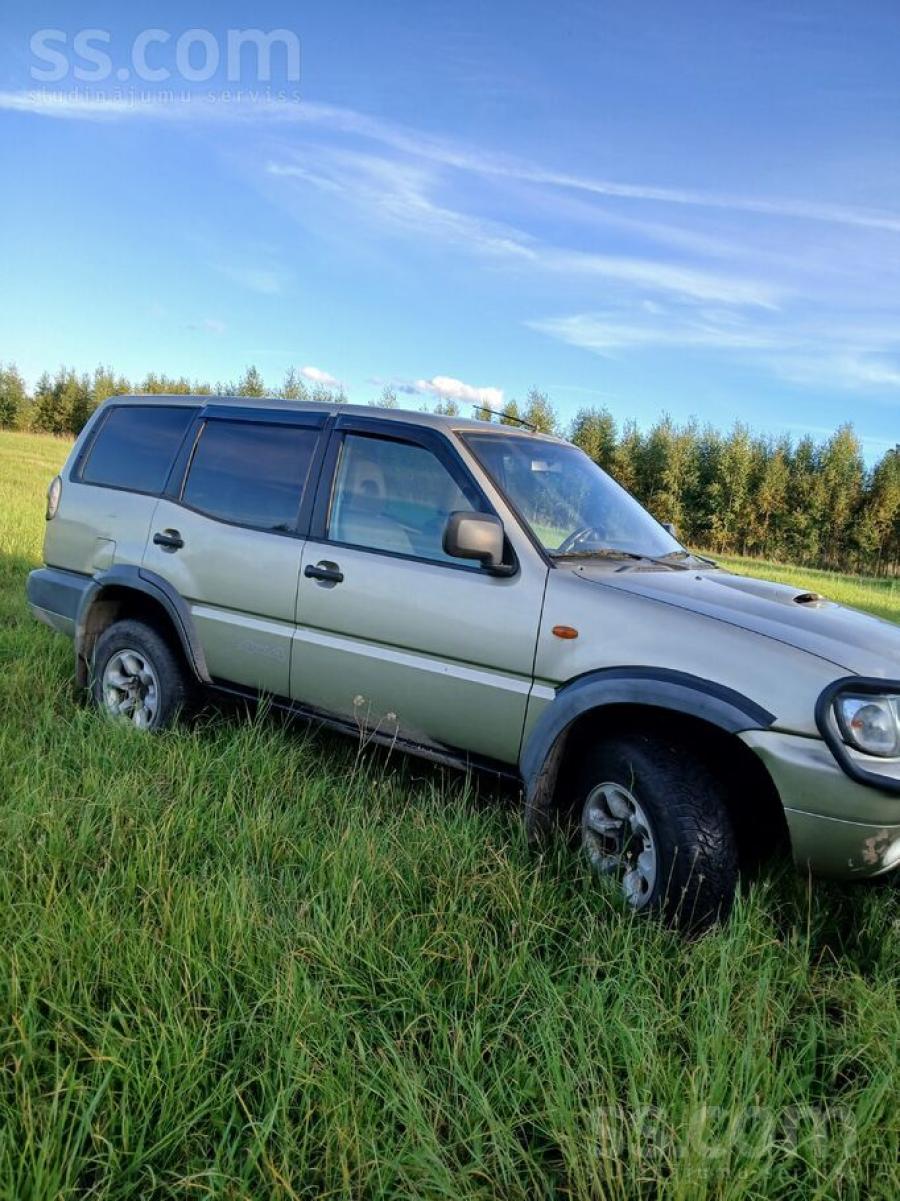 Brown Nissan Terrano II 2002 in Valka, with an engine capacity of 2.70 L and mileage of 0 thousand km for 3100 €, photo 3 on AUTOMOTO.COM.LV