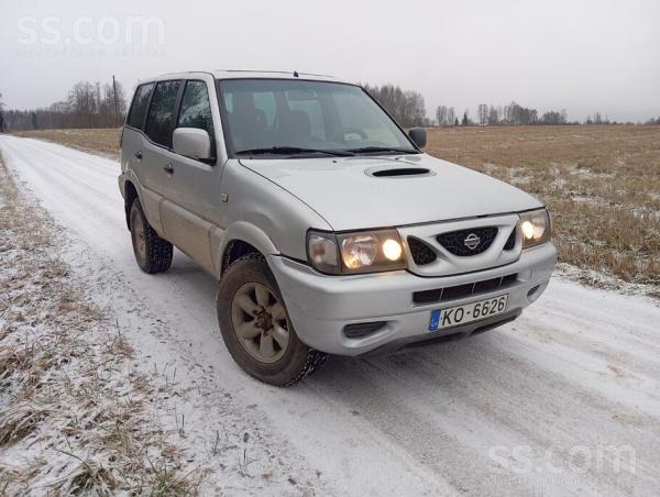 Nissan Terrano II 2002 Rēzekne, ar dzinēja tilpumu 2.70 L un nobraukumu 330 tūkst. km par 2390 €, foto 1 vietnē AUTOMOTO.COM.LV