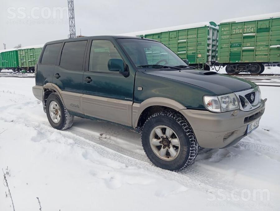 Зеленый Ниссан Terrano II 2001 в Резекне, объемом двигателя 2.70 л и пробегом 238 тыс. км за 1340 €, фото 5 на AUTOMOTO.COM.LV