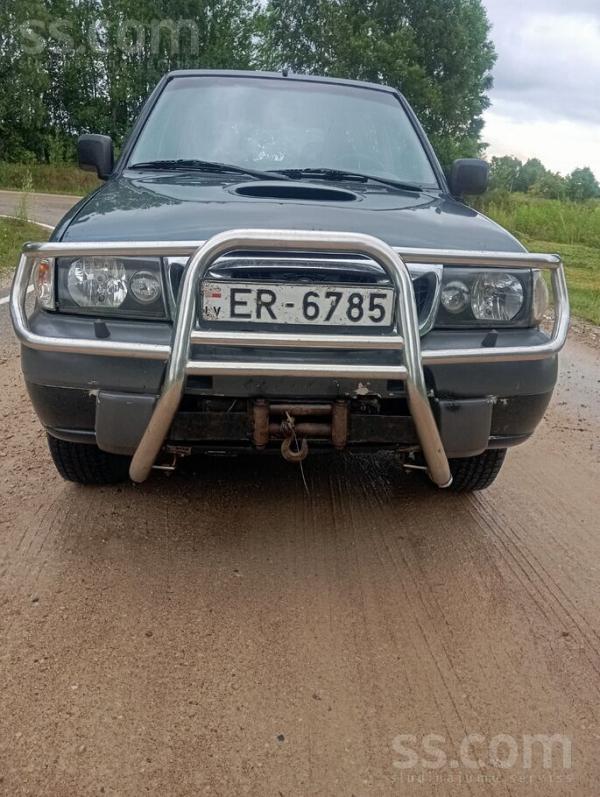 Zaļš Nissan Terrano II 2003 Rēzekne, ar dzinēja tilpumu 2.70 L un nobraukumu 265 tūkst. km par 1990 €, foto 3 vietnē AUTOMOTO.COM.LV