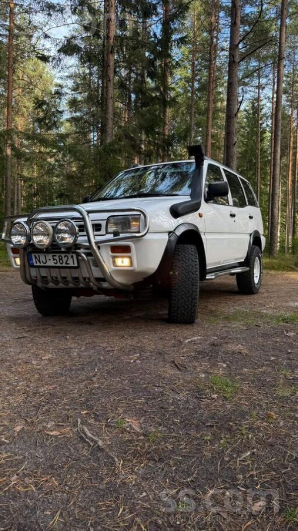 Белый Ниссан Terrano II 1993 в Талси, объемом двигателя 2.70 л и пробегом 0 тыс. км за 4299 €, фото 1 на AUTOMOTO.COM.LV