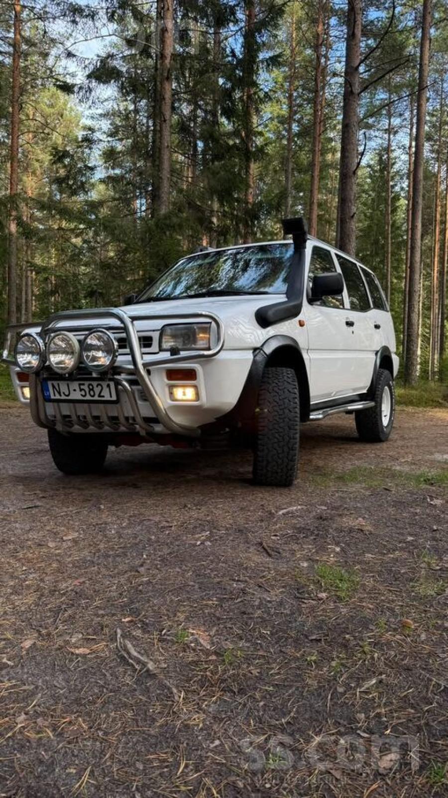 Белый Ниссан Terrano II 1993 в Талси, объемом двигателя 2.70 л и пробегом 0 тыс. км за 4299 €, фото 1 на AUTOMOTO.COM.LV