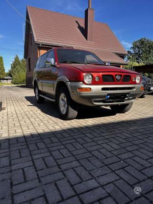 Sarkans Nissan Terrano 1999 Panevēža, ar dzinēja tilpumu 2.66 L un nobraukumu 182 tūkst. km par 4200 €, foto 3 vietnē AUTOMOTO.COM.LV