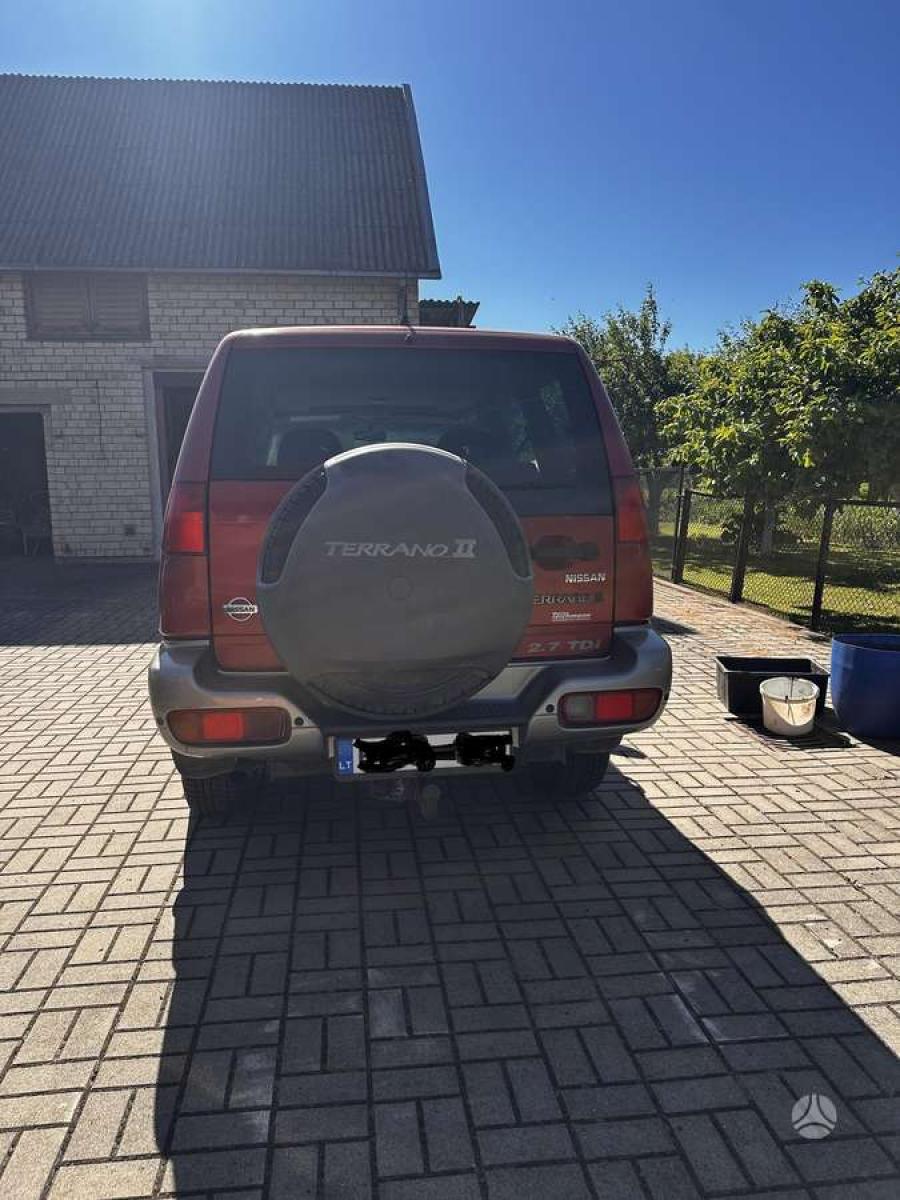 Sarkans Nissan Terrano 1999 Panevēža, ar dzinēja tilpumu 2.66 L un nobraukumu 182 tūkst. km par 4200 €, foto 6 vietnē AUTOMOTO.COM.LV