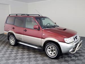 Sarkans Nissan Terrano 2001 Tallina, ar dzinēja tilpumu 2.70 L un nobraukumu 249 tūkst. km par 1599 €, foto  vietnē AUTOMOTO.COM.LV