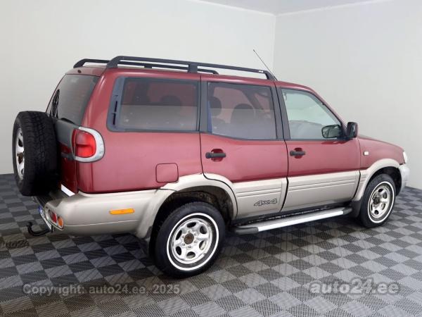 Sarkans Nissan Terrano 2001 Tallina, ar dzinēja tilpumu 2.70 L un nobraukumu 249 tūkst. km par 1599 €, foto 3 vietnē AUTOMOTO.COM.LV