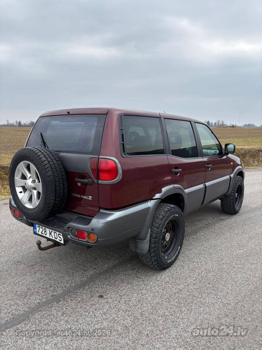 Sarkans Nissan Terrano 2005 Rakvere, ar dzinēja tilpumu 2.70 L un nobraukumu 426 tūkst. km par 4900 €, foto 6 vietnē AUTOMOTO.COM.LV