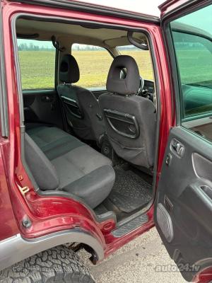 Sarkans Nissan Terrano 2005 Rakvere, ar dzinēja tilpumu 2.70 L un nobraukumu 426 tūkst. km par 4900 €, foto 11 vietnē AUTOMOTO.COM.LV