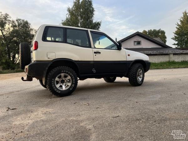 Nissan Terrano 1994 Viļņa vietnē Balts Nissan Terrano 1994 Viļņa, ar dzinēja tilpumu 2.70 L un nobraukumu 311 tūkst. km par 2650 €, foto 5 vietnē AUTOMOTO.COM.LV