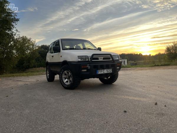 Nissan Terrano 1994 Viļņa vietnē Balts Nissan Terrano 1994 Viļņa, ar dzinēja tilpumu 2.70 L un nobraukumu 311 tūkst. km par 2650 €, foto 7 vietnē AUTOMOTO.COM.LV