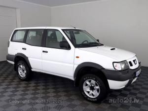 Balts Nissan Terrano 2004 Tallina, ar dzinēja tilpumu 2.70 L un nobraukumu 299 tūkst. km par 2499 €, foto  vietnē AUTOMOTO.COM.LV