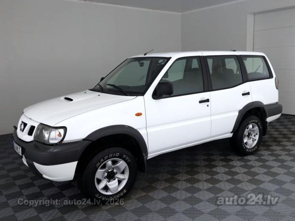 White Nissan Terrano 2004 in Tallinn, with an engine capacity of 2.70 L and mileage of 299 thousand km for 2499 €, photo 2 on AUTOMOTO.COM.LV