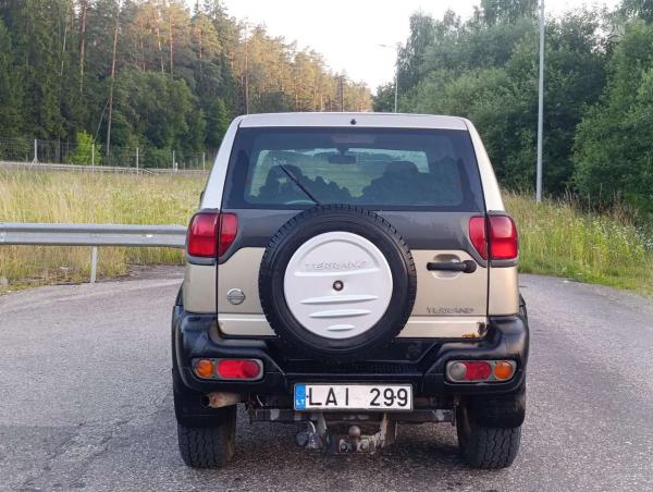 Dzeltens Nissan Terrano 2002 Nemenčinė, ar dzinēja tilpumu 2.95 L un nobraukumu 149 tūkst. km par 2400 €, foto 6 vietnē AUTOMOTO.COM.LV