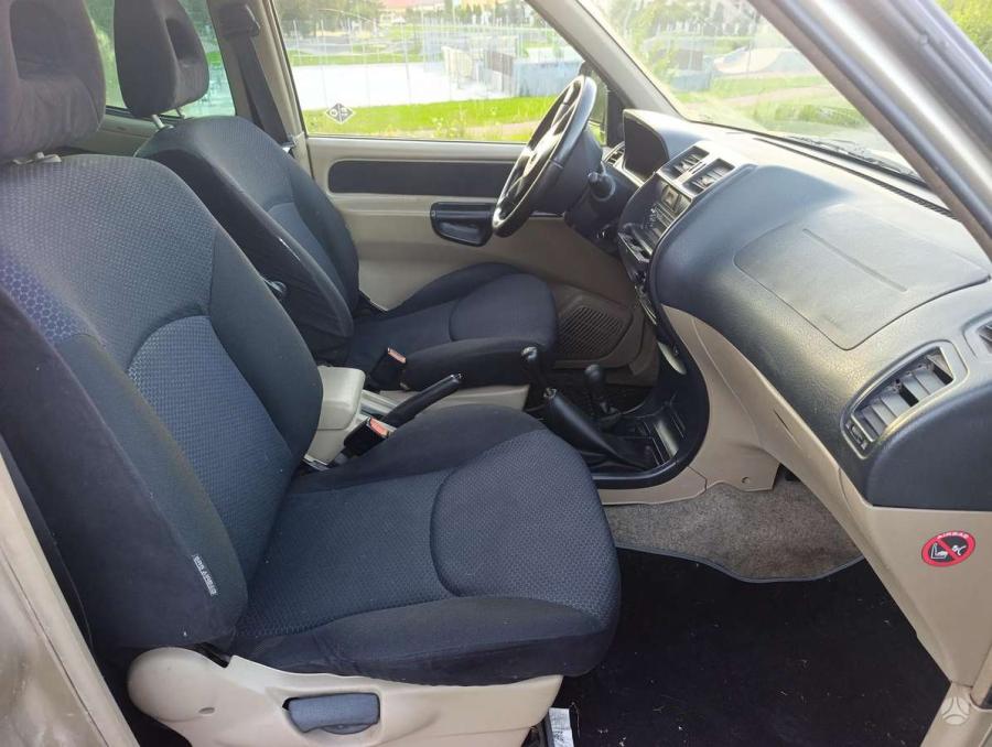 Dzeltens Nissan Terrano 2002 Nemenčinė, ar dzinēja tilpumu 2.95 L un nobraukumu 149 tūkst. km par 2400 €, foto 10 vietnē AUTOMOTO.COM.LV