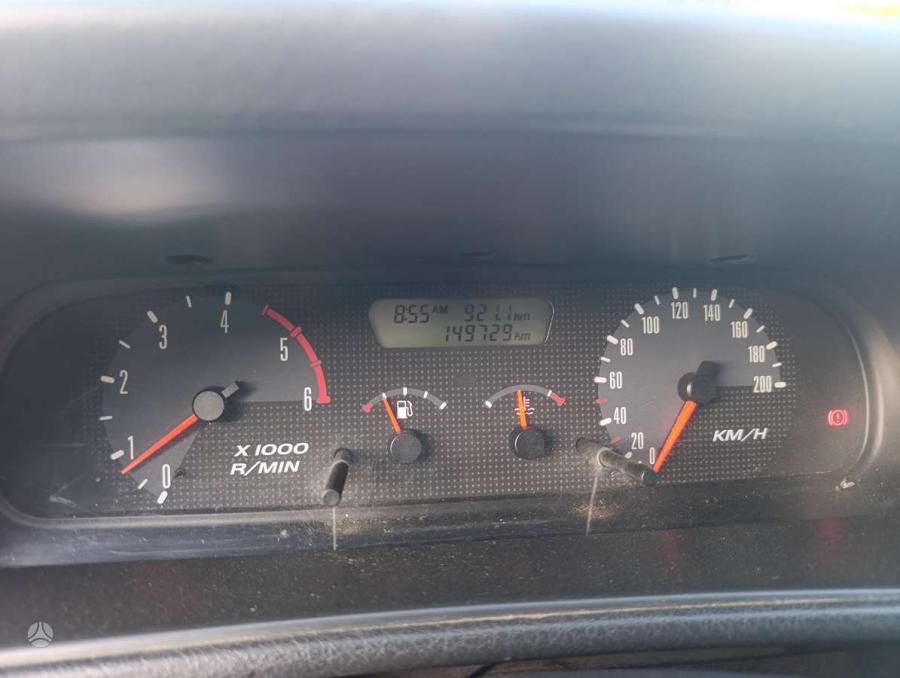 Dzeltens Nissan Terrano 2002 Nemenčinė, ar dzinēja tilpumu 2.95 L un nobraukumu 149 tūkst. km par 2400 €, foto 15 vietnē AUTOMOTO.COM.LV