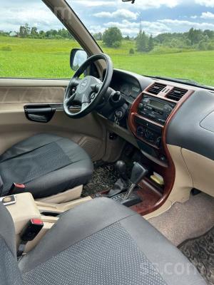 Dzeltens Nissan Terrano 2003 Cēsis, ar dzinēja tilpumu 3.00 L un nobraukumu 179 tūkst. km par 2250 €, foto 5 vietnē AUTOMOTO.COM.LV