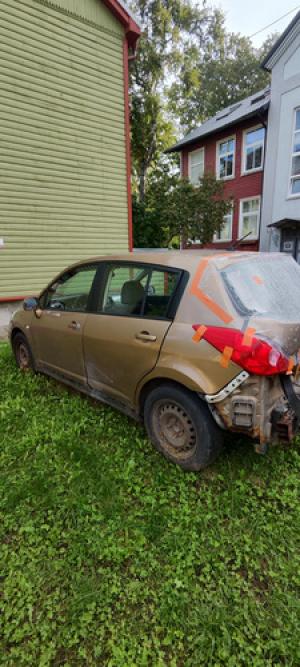 Brūns Nissan TIIDA 2008 Tallina, ar dzinēja tilpumu 0.00 L un nobraukumu 213 tūkst. km par 400 €, foto 3 vietnē AUTOMOTO.COM.LV