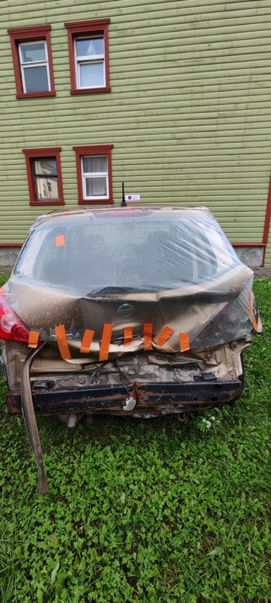 Brūns Nissan TIIDA 2008 Tallina, ar dzinēja tilpumu 0.00 L un nobraukumu 213 tūkst. km par 400 €, foto 13 vietnē AUTOMOTO.COM.LV