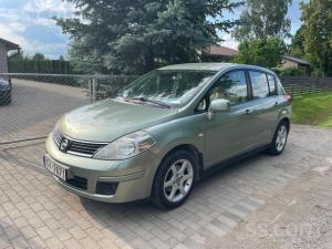 Green Nissan TIIDA 2007 in Riga, with an engine capacity of 1.60 L and mileage of 164 thousand km for 2990 €, photo 4 on AUTOMOTO.COM.LV