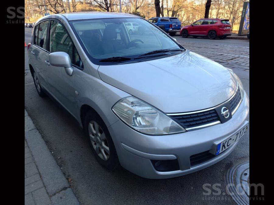 Grey Nissan TIIDA 2008 in Riga, with an engine capacity of 1.60 L and mileage of 270 thousand km for 1500 €, photo 4 on AUTOMOTO.COM.LV