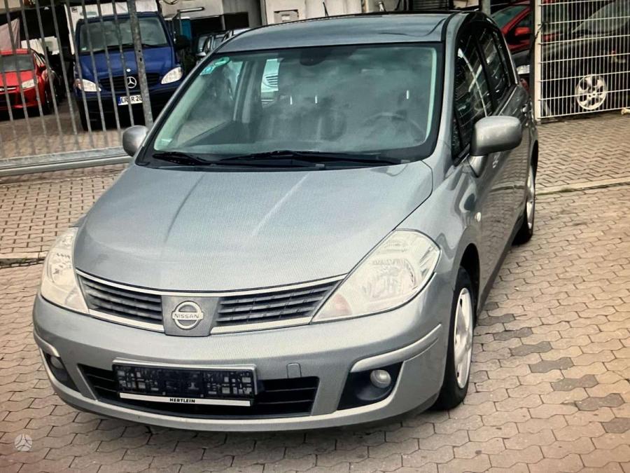 Grey Nissan TIIDA 2008 in Prienai, with an engine capacity of 1.80 L and mileage of 171 thousand km for 1999 €, photo 4 on AUTOMOTO.COM.LV