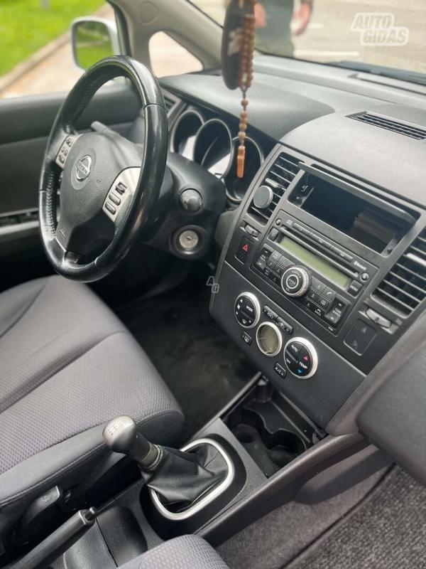 Pelēks Nissan TIIDA 2008 Kretinga, ar dzinēja tilpumu 1.60 L un nobraukumu 197 tūkst. km par 2700 €, foto 4 vietnē AUTOMOTO.COM.LV