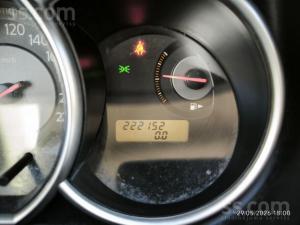 Nissan TIIDA 2007 in Riga, with an engine capacity of 1.60 L and mileage of 222 thousand km for 1400 €, photo 9 on AUTOMOTO.COM.LV