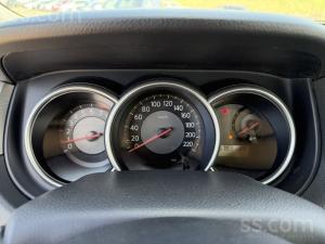 Nissan TIIDA 2008 in Riga, with an engine capacity of 1.60 L and mileage of 158 thousand km for 2590 €, photo 16 on AUTOMOTO.COM.LV